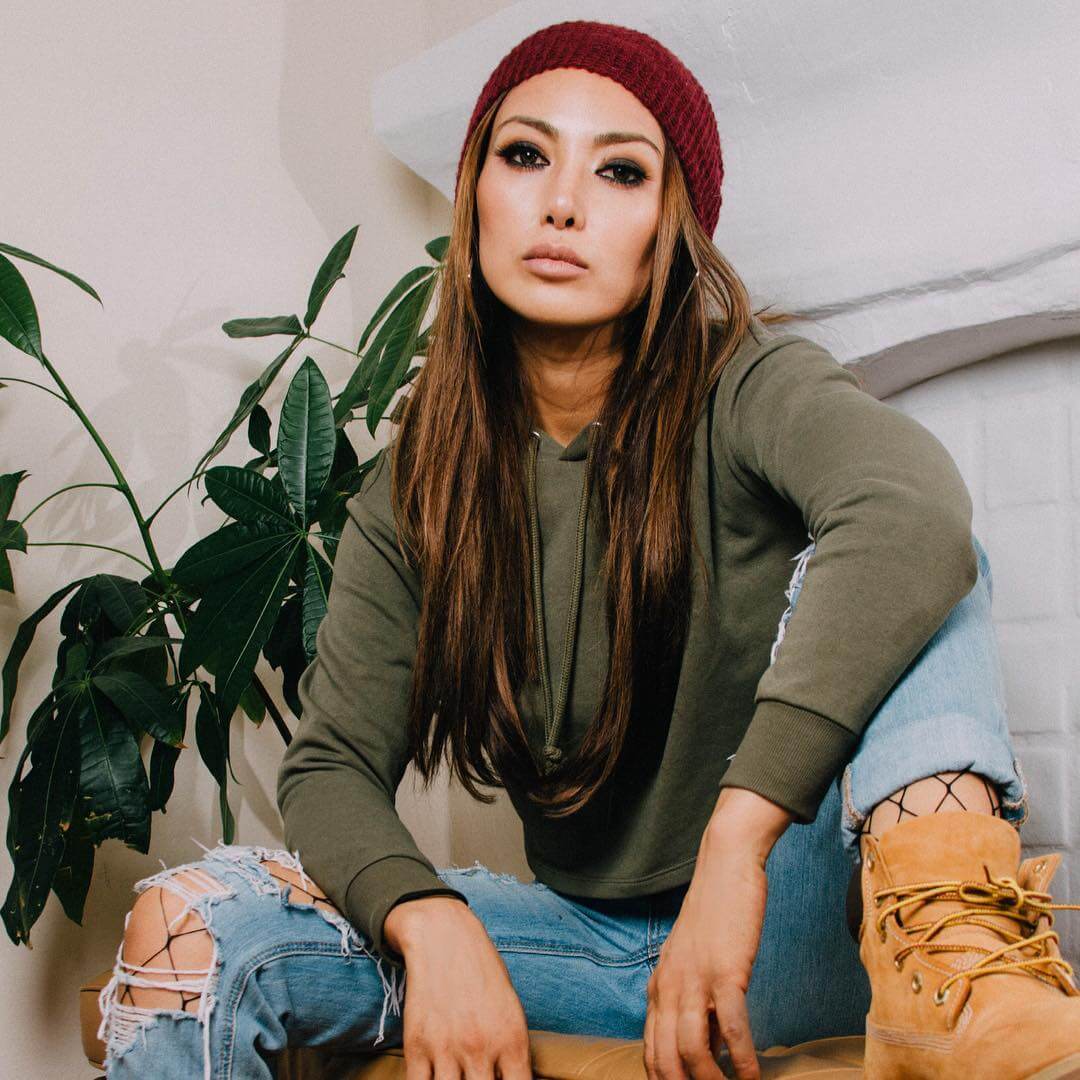 Chasty Ballesteros Pictures